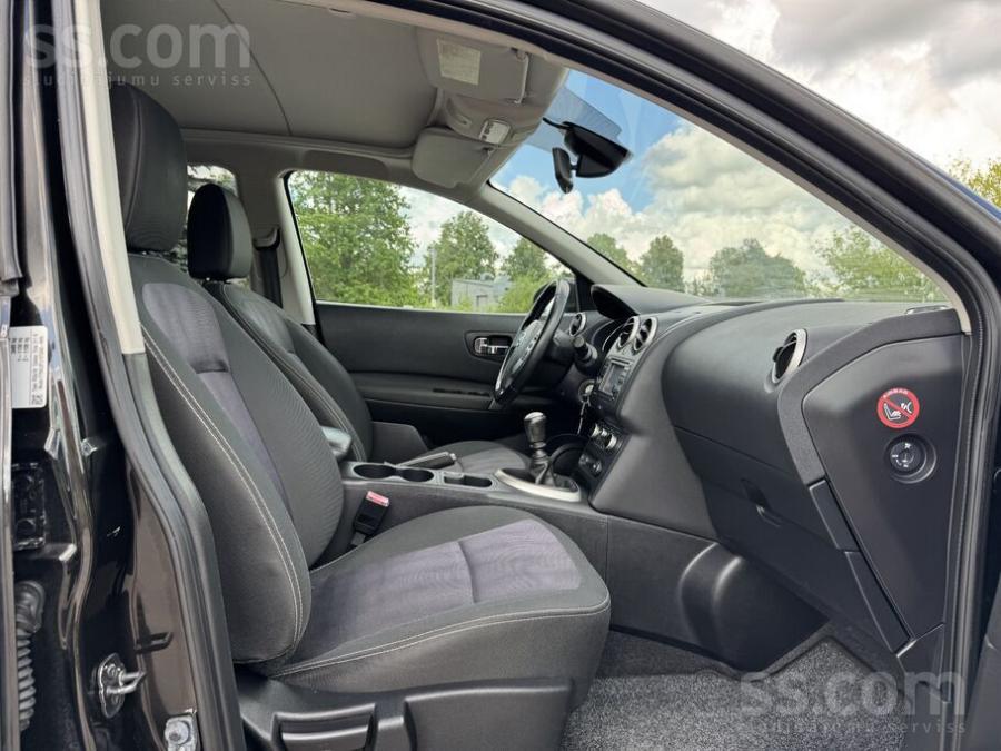 Melns Nissan Qashqai 2013 Cēsis, ar dzinēja tilpumu 1.60 L un nobraukumu 0 tūkst. km par 7900 €, foto 22 vietnē AUTOMOTO.COM.LV