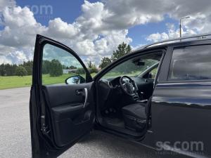 Melns Nissan Qashqai 2013 Cēsis, ar dzinēja tilpumu 1.60 L un nobraukumu 0 tūkst. km par 7900 €, foto 23 vietnē AUTOMOTO.COM.LV
