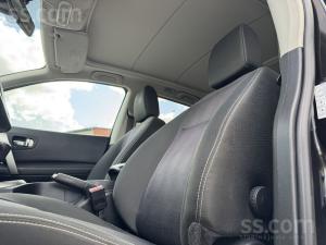 Melns Nissan Qashqai 2013 Cēsis, ar dzinēja tilpumu 1.60 L un nobraukumu 0 tūkst. km par 7900 €, foto 24 vietnē AUTOMOTO.COM.LV