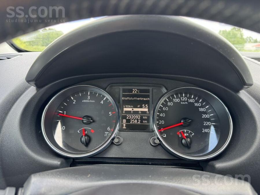 Melns Nissan Qashqai 2013 Cēsis, ar dzinēja tilpumu 1.60 L un nobraukumu 0 tūkst. km par 7900 €, foto 26 vietnē AUTOMOTO.COM.LV
