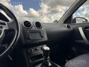 Melns Nissan Qashqai 2013 Cēsis, ar dzinēja tilpumu 1.60 L un nobraukumu 0 tūkst. km par 7900 €, foto 29 vietnē AUTOMOTO.COM.LV