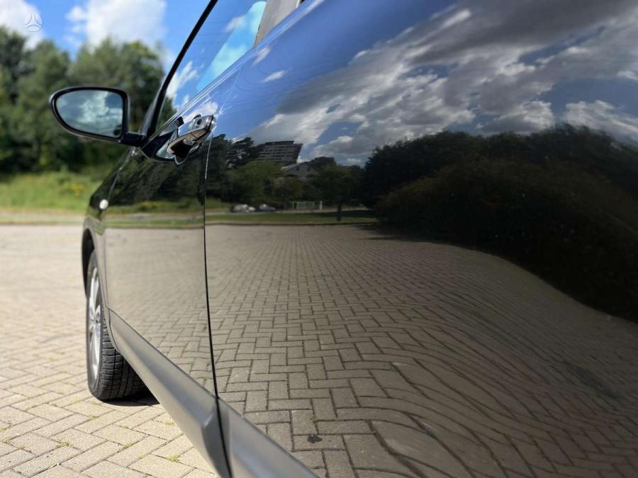 Melns Nissan Qashqai 2013 Viļņa, ar dzinēja tilpumu 1.60 L un nobraukumu 221 tūkst. km par 4900 €, foto 8 vietnē AUTOMOTO.COM.LV