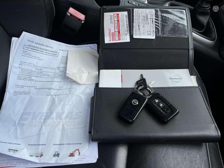Melns Nissan Qashqai 2013 Viļņa, ar dzinēja tilpumu 1.60 L un nobraukumu 221 tūkst. km par 4900 €, foto 14 vietnē AUTOMOTO.COM.LV