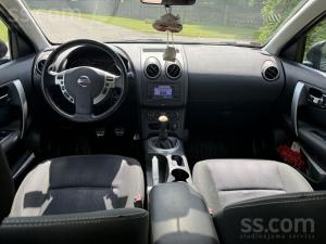 Черный Ниссан Кашкай 2013 в Рига, объемом двигателя 1.60 л и пробегом 290 тыс. км за 3800 €, фото 5 на AUTOMOTO.COM.LV