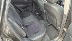 Black Nissan Qashqai 2013 in Vilnius, with an engine capacity of 1.46 L and mileage of 280 thousand km for 5500 €, photo 13 on AUTOMOTO.COM.LV