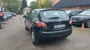 Melns Nissan Qashqai 2013 Daugavpils, ar dzinēja tilpumu 1.60 L un nobraukumu 0 tūkst. km par 7100 €, foto 9 vietnē AUTOMOTO.COM.LV