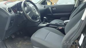 Melns Nissan Qashqai 2013 Daugavpils, ar dzinēja tilpumu 1.60 L un nobraukumu 0 tūkst. km par 7100 €, foto 12 vietnē AUTOMOTO.COM.LV