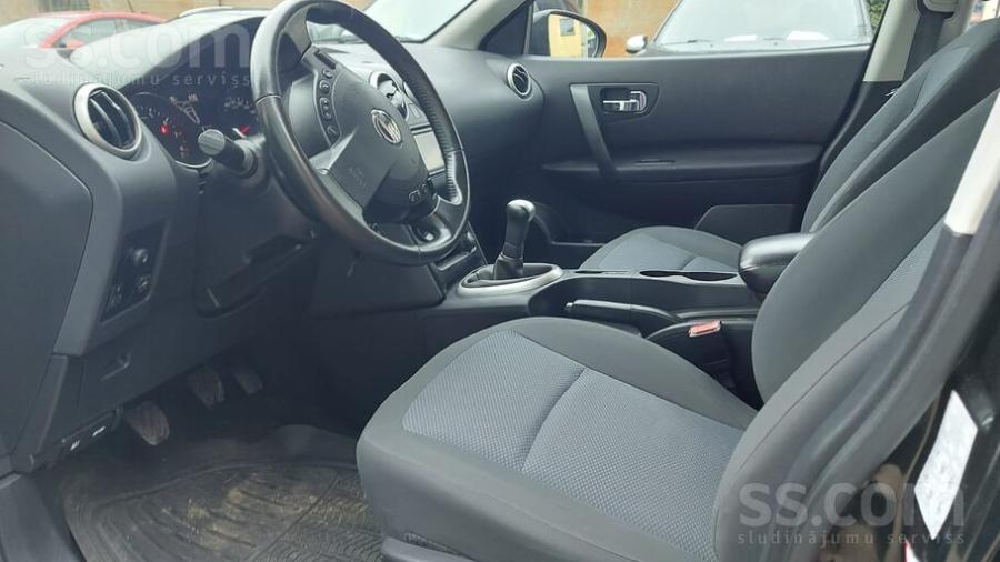 Melns Nissan Qashqai 2013 Daugavpils, ar dzinēja tilpumu 1.60 L un nobraukumu 0 tūkst. km par 7100 €, foto 12 vietnē AUTOMOTO.COM.LV