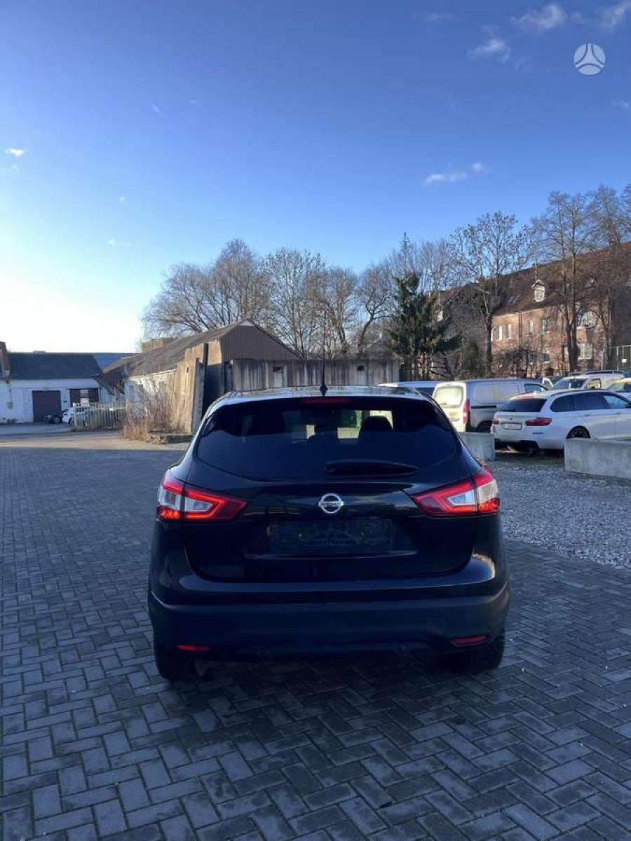 Melns Nissan Qashqai 2014 Klaipėda, ar dzinēja tilpumu 1.60 L un nobraukumu 146 tūkst. km par 11200 €, foto 6 vietnē AUTOMOTO.COM.LV