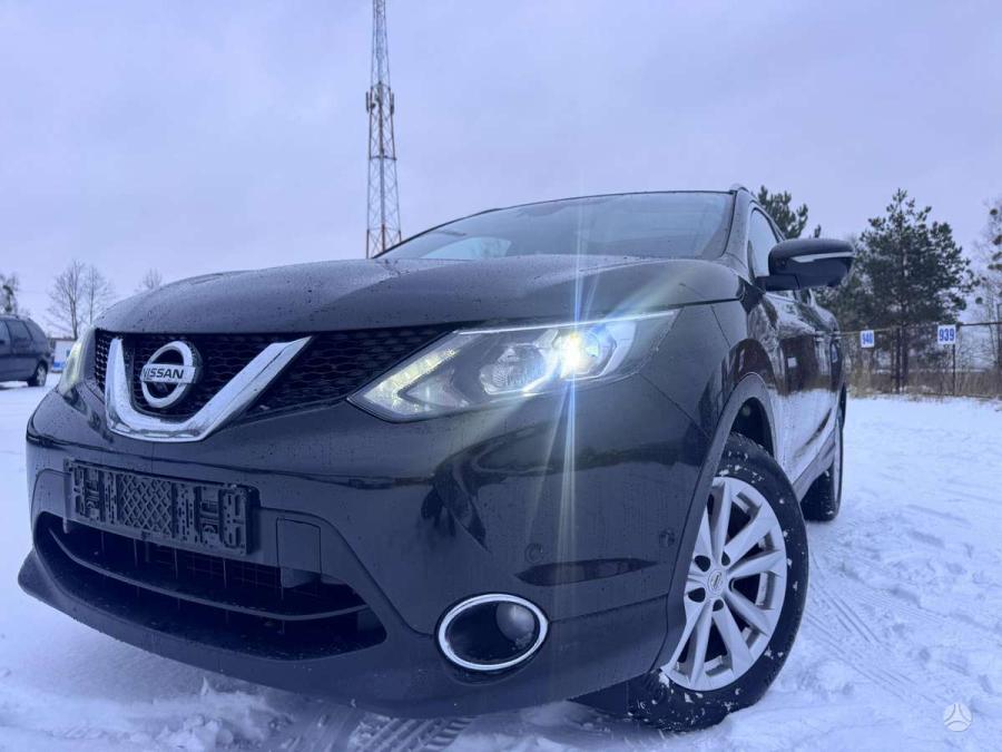 Melns Nissan Qashqai 2014 Alīta, ar dzinēja tilpumu 1.46 L un nobraukumu 244 tūkst. km par 9950 €, foto 2 vietnē AUTOMOTO.COM.LV