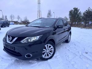 Melns Nissan Qashqai 2014 Alīta, ar dzinēja tilpumu 1.46 L un nobraukumu 244 tūkst. km par 9950 €, foto 4 vietnē AUTOMOTO.COM.LV
