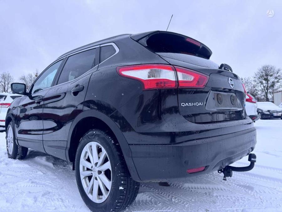 Melns Nissan Qashqai 2014 Alīta, ar dzinēja tilpumu 1.46 L un nobraukumu 244 tūkst. km par 9950 €, foto 11 vietnē AUTOMOTO.COM.LV
