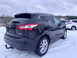 Melns Nissan Qashqai 2014 Alīta, ar dzinēja tilpumu 1.46 L un nobraukumu 244 tūkst. km par 9950 €, foto 12 vietnē AUTOMOTO.COM.LV