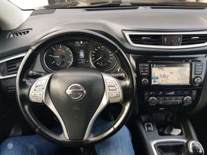 Black Nissan Qashqai 2014 in Siauliai, with an engine capacity of 1.60 L and mileage of 207 thousand km for 8200 €, photo 22 on AUTOMOTO.COM.LV