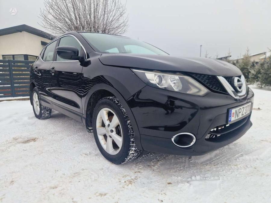 Melns Nissan Qashqai 2014 Alīta, ar dzinēja tilpumu 1.46 L un nobraukumu 177 tūkst. km par 5500 €, foto 3 vietnē AUTOMOTO.COM.LV