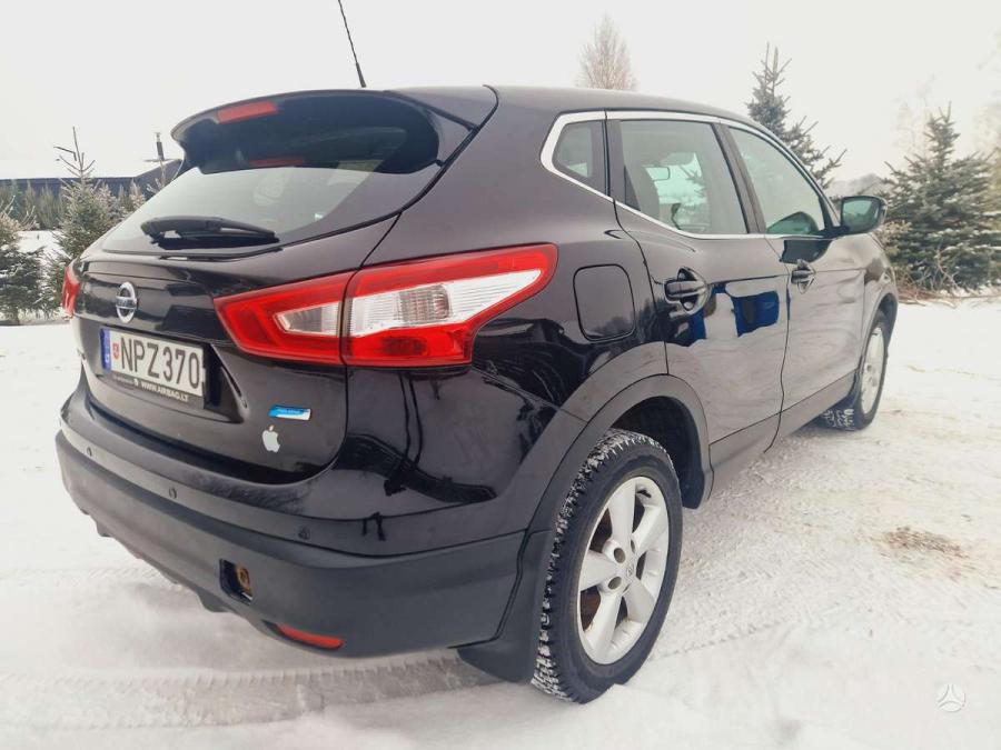 Melns Nissan Qashqai 2014 Alīta, ar dzinēja tilpumu 1.46 L un nobraukumu 177 tūkst. km par 5500 €, foto 4 vietnē AUTOMOTO.COM.LV