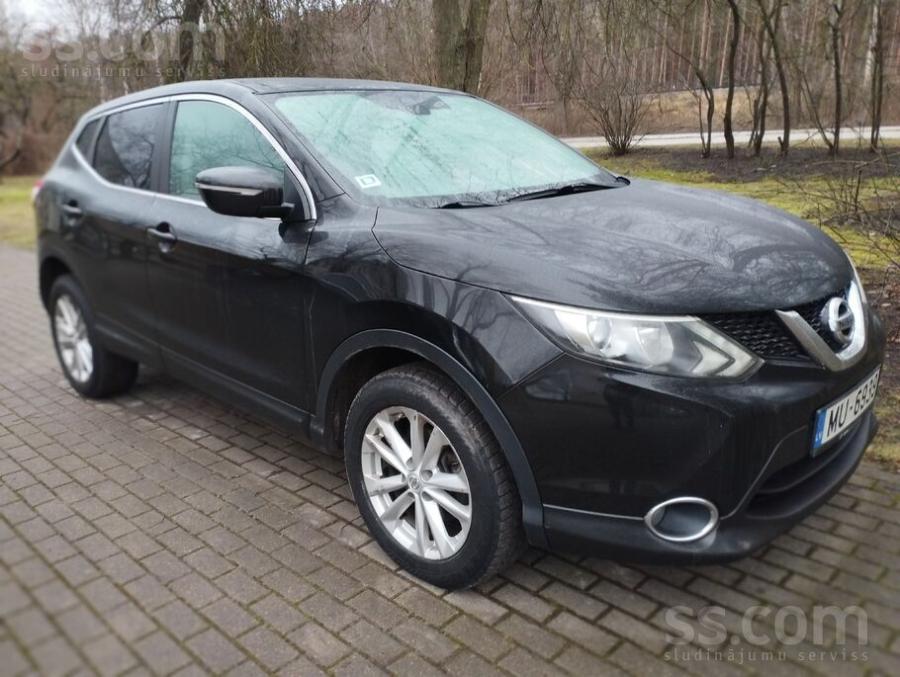 Black Nissan Qashqai 2014 in Riga, with an engine capacity of 1.60 L and mileage of 216 thousand km for 9500 €, photo 1 on AUTOMOTO.COM.LV