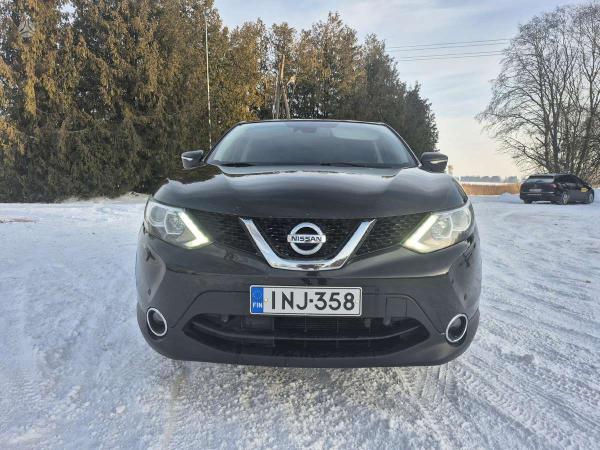 Melns Nissan Qashqai 2014 Radviliškis, ar dzinēja tilpumu 1.20 L un nobraukumu 186 tūkst. km par 7200 €, foto 2 vietnē AUTOMOTO.COM.LV