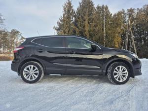 Black Nissan Qashqai 2014 in Radviliskis, with an engine capacity of 1.20 L and mileage of 186 thousand km for 7200 €, photo 3 on AUTOMOTO.COM.LV
