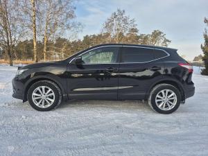 Black Nissan Qashqai 2014 in Radviliskis, with an engine capacity of 1.20 L and mileage of 186 thousand km for 7200 €, photo 4 on AUTOMOTO.COM.LV