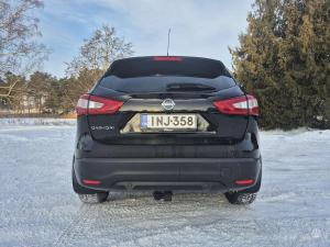 Black Nissan Qashqai 2014 in Radviliskis, with an engine capacity of 1.20 L and mileage of 186 thousand km for 7200 €, photo 5 on AUTOMOTO.COM.LV