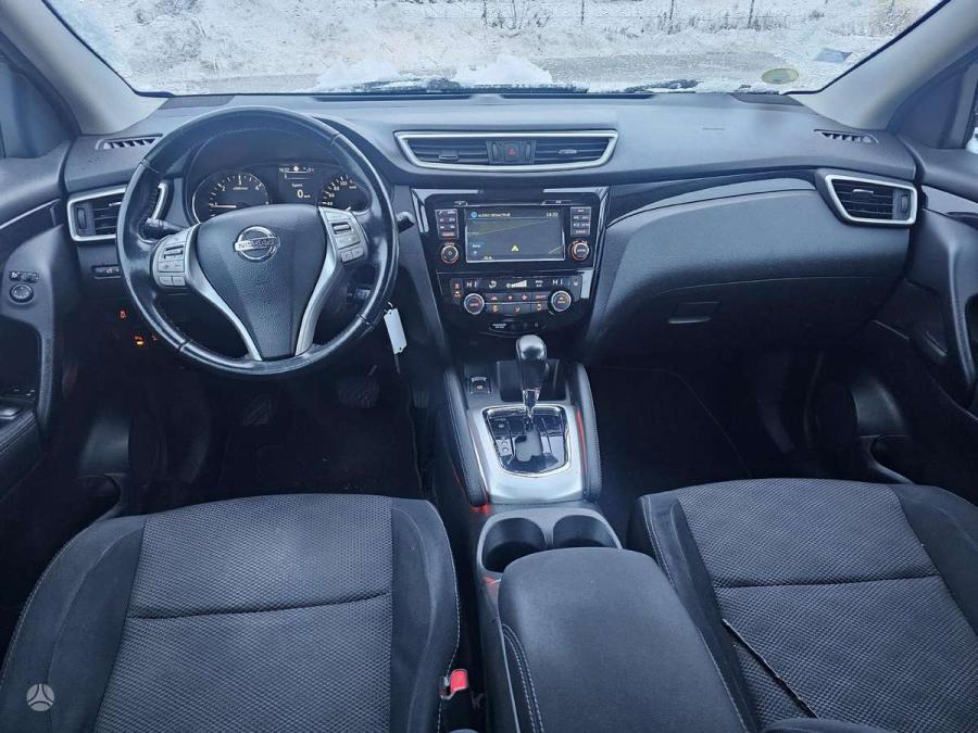 Melns Nissan Qashqai 2014 Tauragė, ar dzinēja tilpumu 1.60 L un nobraukumu 265 tūkst. km par 8000 €, foto 15 vietnē AUTOMOTO.COM.LV