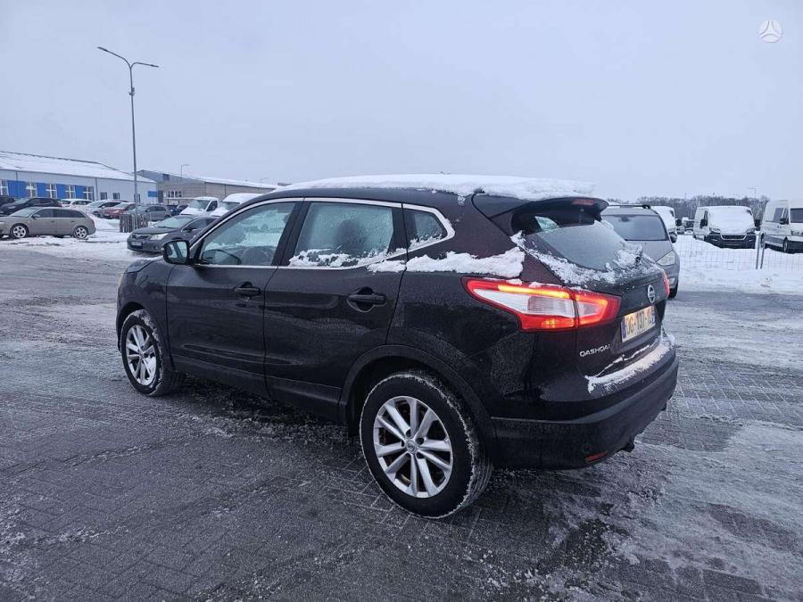 Melns Nissan Qashqai 2014 Tauragė, ar dzinēja tilpumu 1.60 L un nobraukumu 265 tūkst. km par 8000 €, foto 22 vietnē AUTOMOTO.COM.LV