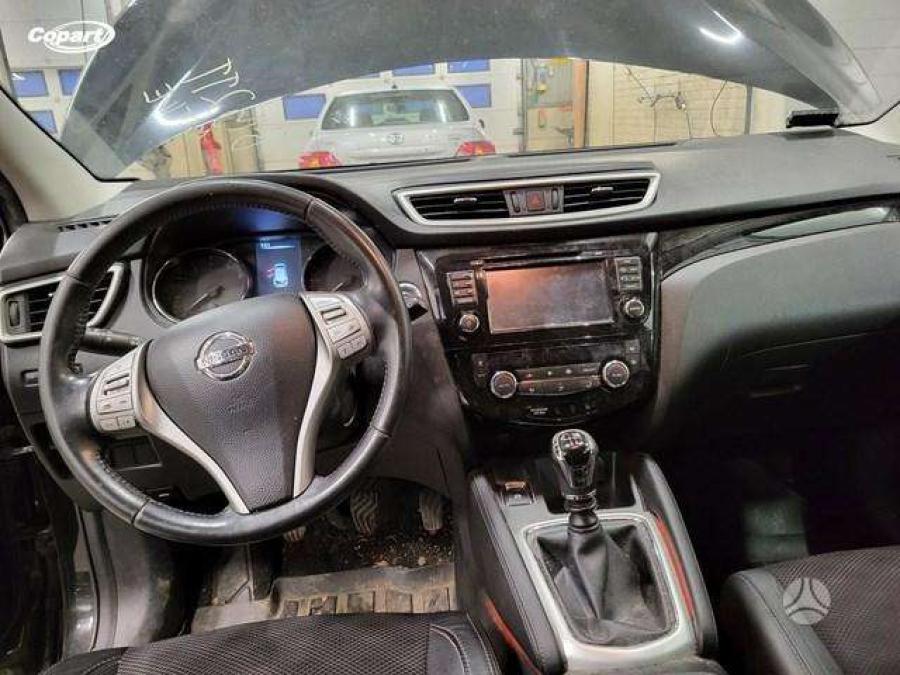 Melns Nissan Qashqai 2014 Alīta, ar dzinēja tilpumu 1.20 L un nobraukumu 174 tūkst. km par 4950 €, foto 8 vietnē AUTOMOTO.COM.LV