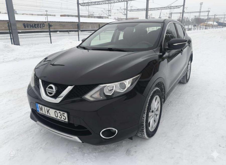Melns Nissan Qashqai 2014 Šauļi, ar dzinēja tilpumu 1.60 L un nobraukumu 130 tūkst. km par 8500 €, foto 1 vietnē AUTOMOTO.COM.LV