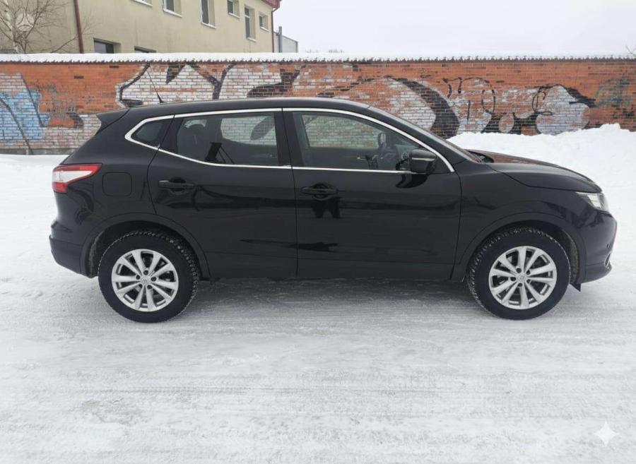 Melns Nissan Qashqai 2014 Šauļi, ar dzinēja tilpumu 1.60 L un nobraukumu 130 tūkst. km par 8500 €, foto 7 vietnē AUTOMOTO.COM.LV