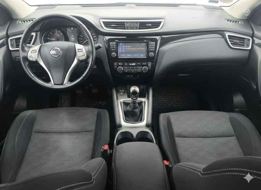Melns Nissan Qashqai 2014 Šauļi, ar dzinēja tilpumu 1.60 L un nobraukumu 130 tūkst. km par 8500 €, foto 9 vietnē AUTOMOTO.COM.LV