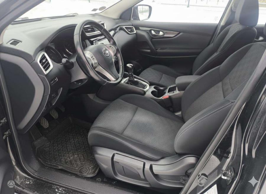 Melns Nissan Qashqai 2014 Šauļi, ar dzinēja tilpumu 1.60 L un nobraukumu 130 tūkst. km par 8500 €, foto 13 vietnē AUTOMOTO.COM.LV