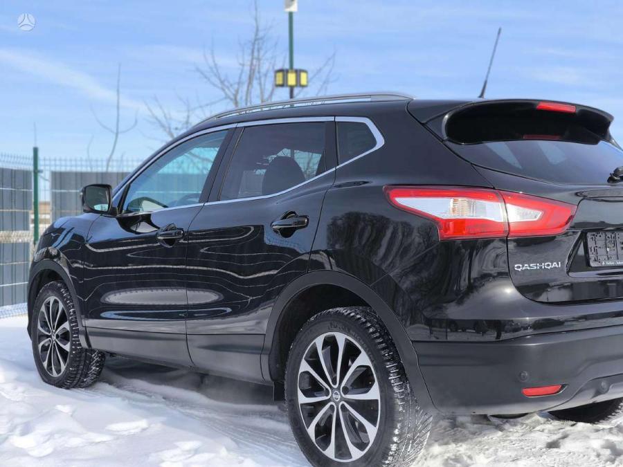 Melns Nissan Qashqai 2014 Vilkaviškis, ar dzinēja tilpumu 1.60 L un nobraukumu 256 tūkst. km par 8500 €, foto 4 vietnē AUTOMOTO.COM.LV