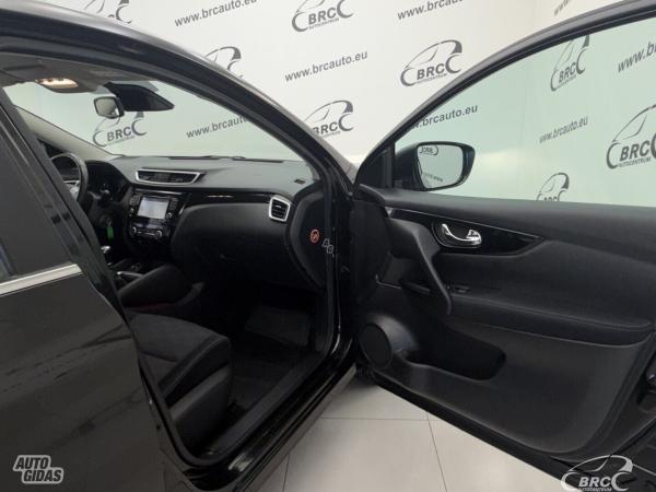 Black Nissan Qashqai 2014 in Avizieniai, with an engine capacity of 1.50 L and mileage of 185 thousand km for 8500 €, photo 8 on AUTOMOTO.COM.LV