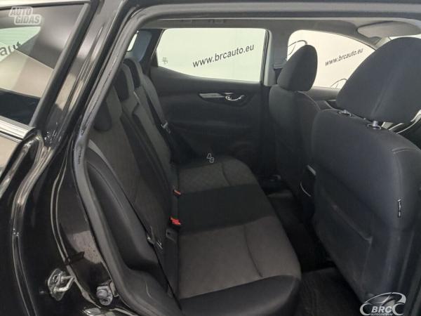 Black Nissan Qashqai 2014 in Avizieniai, with an engine capacity of 1.50 L and mileage of 185 thousand km for 8500 €, photo 10 on AUTOMOTO.COM.LV
