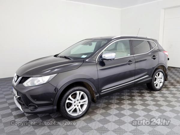 Black Nissan Qashqai 2014 in Tallinn, with an engine capacity of 1.20 L and mileage of 217 thousand km for 2599 €, photo 2 on AUTOMOTO.COM.LV