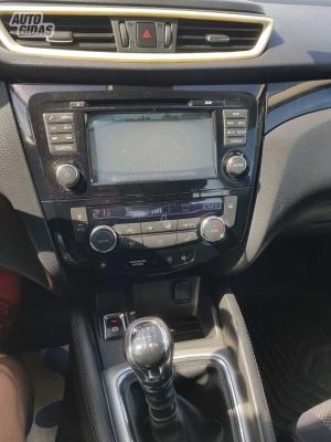 Melns Nissan Qashqai 2014 Marijampole, ar dzinēja tilpumu 1.60 L un nobraukumu 247 tūkst. km par 7899 €, foto 9 vietnē AUTOMOTO.COM.LV