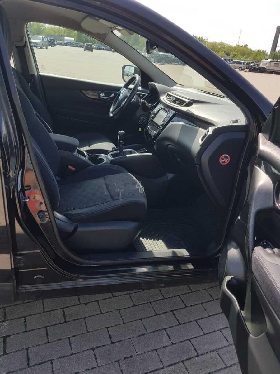 Melns Nissan Qashqai 2014 Marijampole, ar dzinēja tilpumu 1.60 L un nobraukumu 247 tūkst. km par 7899 €, foto 14 vietnē AUTOMOTO.COM.LV