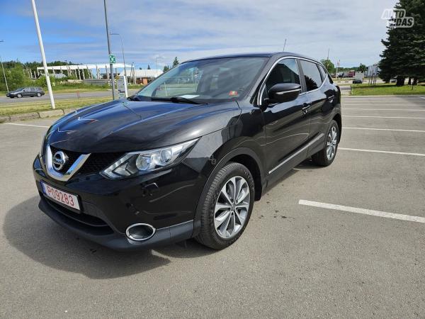 Melns Nissan Qashqai 2014 Panevēža, ar dzinēja tilpumu 1.60 L un nobraukumu 175 tūkst. km par 7300 €, foto 1 vietnē AUTOMOTO.COM.LV