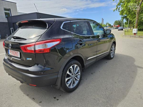 Melns Nissan Qashqai 2014 Panevēža, ar dzinēja tilpumu 1.60 L un nobraukumu 175 tūkst. km par 7300 €, foto 5 vietnē AUTOMOTO.COM.LV