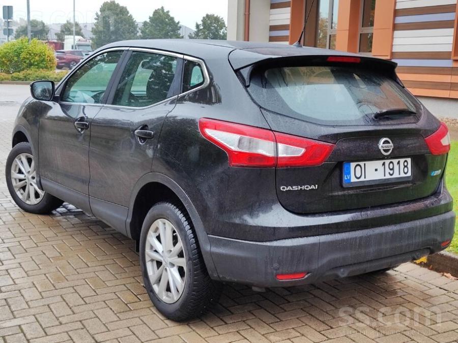 Melns Nissan Qashqai 2014 Rīga, ar dzinēja tilpumu 1.60 L un nobraukumu 217 tūkst. km par 8590 €, foto 5 vietnē AUTOMOTO.COM.LV