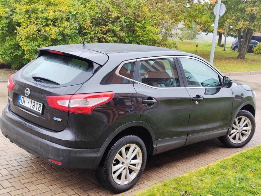 Melns Nissan Qashqai 2014 Rīga, ar dzinēja tilpumu 1.60 L un nobraukumu 217 tūkst. km par 8590 €, foto 6 vietnē AUTOMOTO.COM.LV