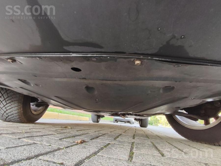Melns Nissan Qashqai 2014 Rīga, ar dzinēja tilpumu 1.60 L un nobraukumu 217 tūkst. km par 8590 €, foto 11 vietnē AUTOMOTO.COM.LV
