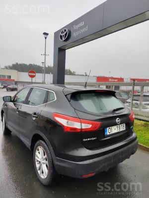Melns Nissan Qashqai 2014 Rīga, ar dzinēja tilpumu 1.60 L un nobraukumu 217 tūkst. km par 8590 €, foto 35 vietnē AUTOMOTO.COM.LV