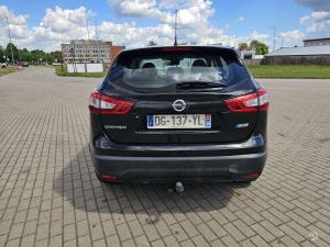 Melns Nissan Qashqai 2014 Tauragė, ar dzinēja tilpumu 1.60 L un nobraukumu 265 tūkst. km par 7800 €, foto 9 vietnē AUTOMOTO.COM.LV