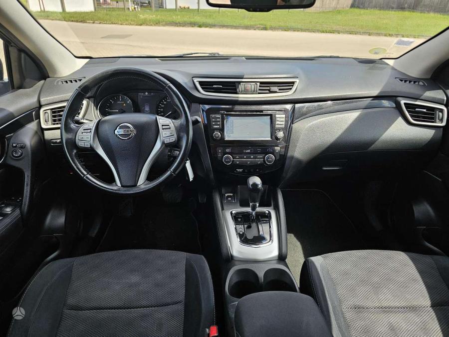 Melns Nissan Qashqai 2014 Tauragė, ar dzinēja tilpumu 1.60 L un nobraukumu 265 tūkst. km par 7800 €, foto 17 vietnē AUTOMOTO.COM.LV