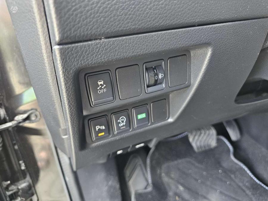 Melns Nissan Qashqai 2014 Tauragė, ar dzinēja tilpumu 1.60 L un nobraukumu 265 tūkst. km par 7800 €, foto 22 vietnē AUTOMOTO.COM.LV