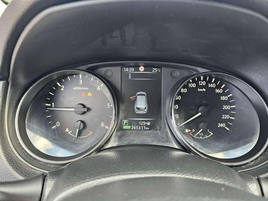 Melns Nissan Qashqai 2014 Tauragė, ar dzinēja tilpumu 1.60 L un nobraukumu 265 tūkst. km par 7800 €, foto 23 vietnē AUTOMOTO.COM.LV