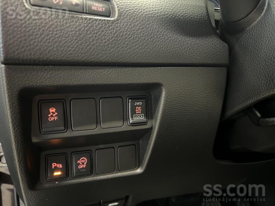 Melns Nissan Qashqai 2014 Rīga, ar dzinēja tilpumu 1.60 L un nobraukumu 287 tūkst. km par 7990 €, foto 15 vietnē AUTOMOTO.COM.LV