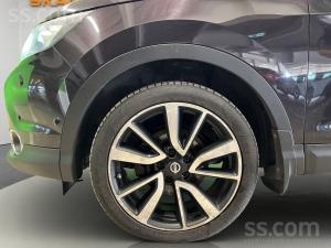 Melns Nissan Qashqai 2014 Rīga, ar dzinēja tilpumu 1.60 L un nobraukumu 287 tūkst. km par 7990 €, foto 19 vietnē AUTOMOTO.COM.LV